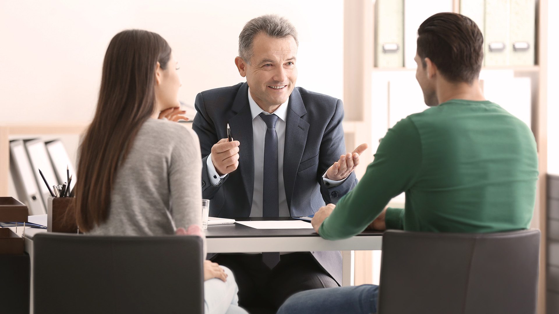 The Local Insurance Agent’s Guide to Standing Out in a Crowded Market